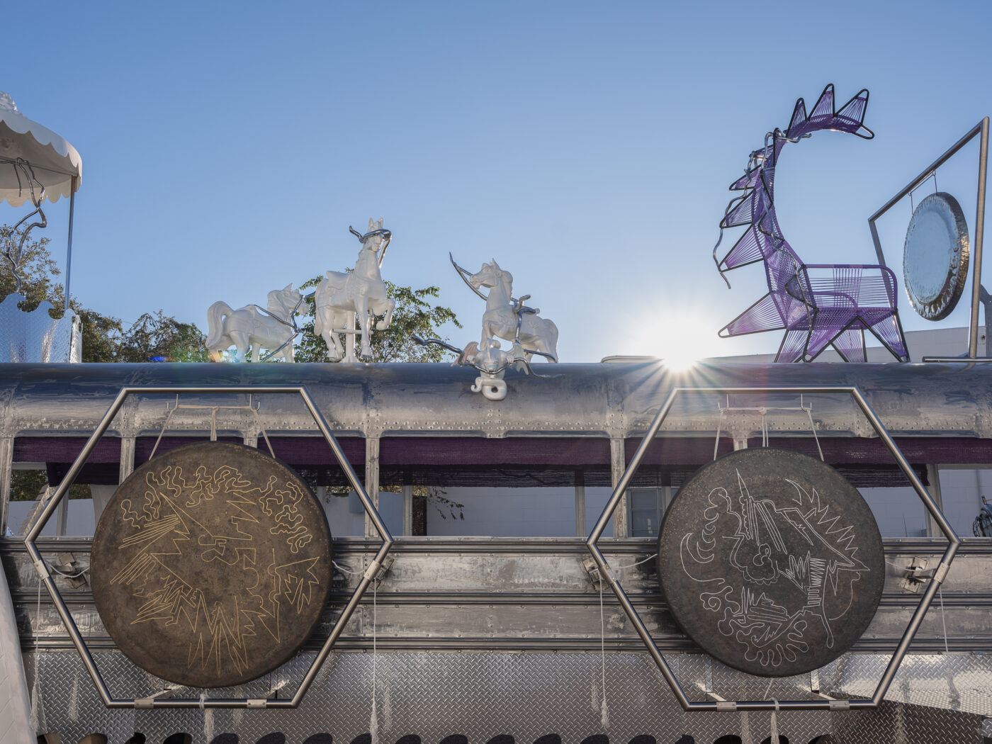 Guadalupe Maravilla: Mariposa Relámpago – Ballroom Marfa